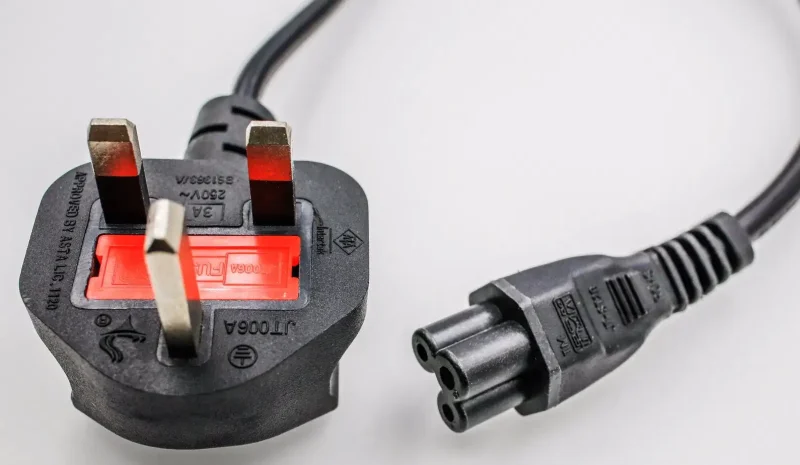 UK Power Cable for Laptop & Notebook | BS 1363 to IEC C5 Cloverleaf ...
