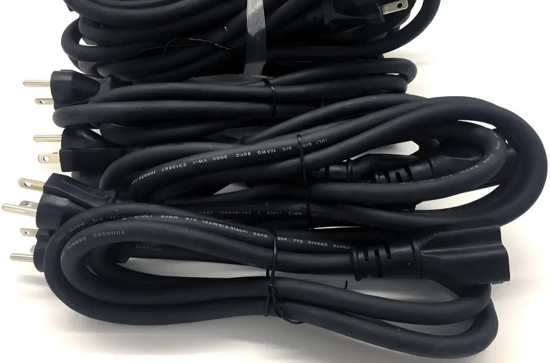 NEMA 5-20 Extension Cord, 5-20P Male Plug to 5-20/5-15R Female ...